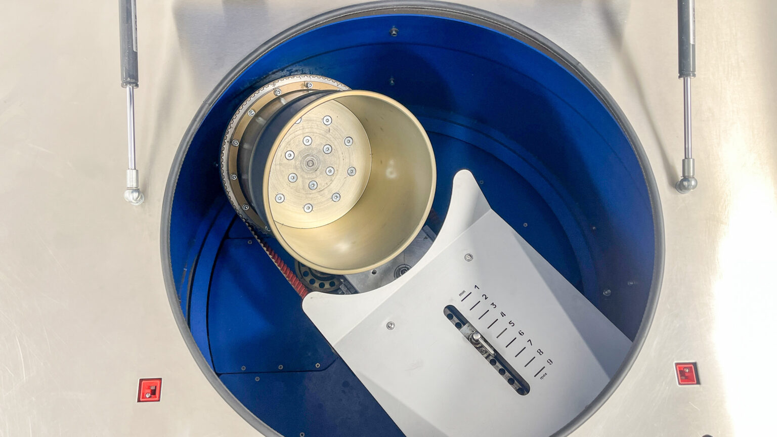 Large - Hauschild SpeedMixer